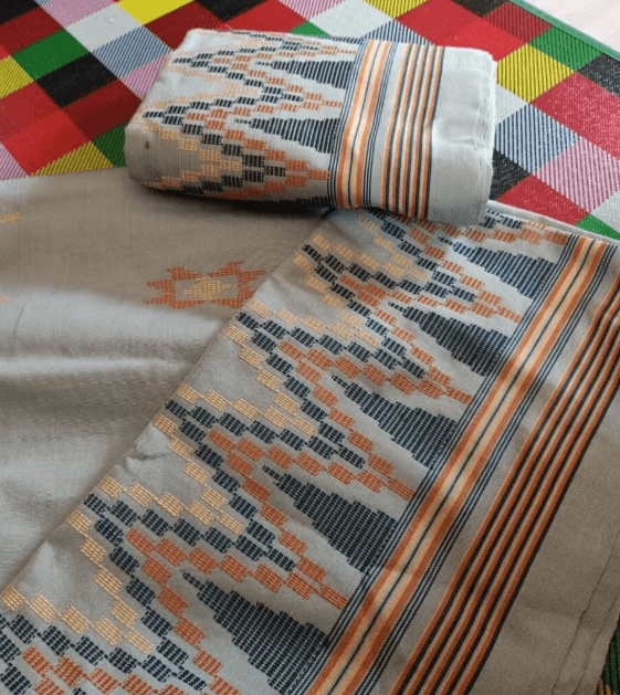 Kain Tenun Khas Kendari: Keindahan Budaya Sulawesi Tenggara - Batik ...