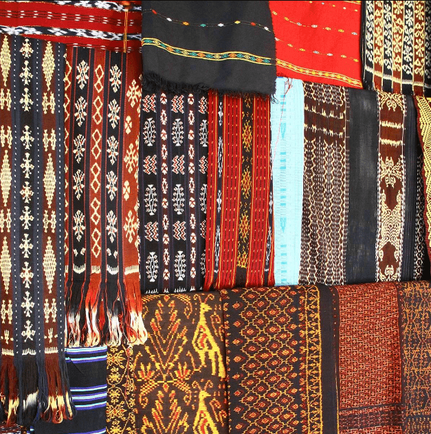 Kain Tenun Sulawesi: Keindahan Budaya Dan Kekayaan Warisan Indonesia ...