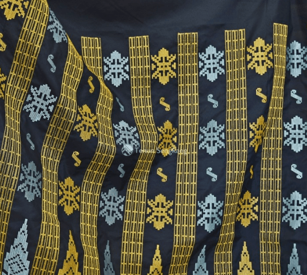 Kain Tenun Sulawesi Selatan: Keindahan Budaya Yang Memikat - Batik ...